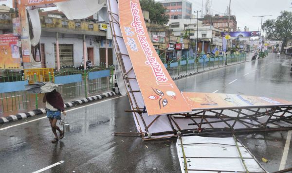 A Storm and a Stampede in India Highlight the Ups and Downs of Disaster ...
